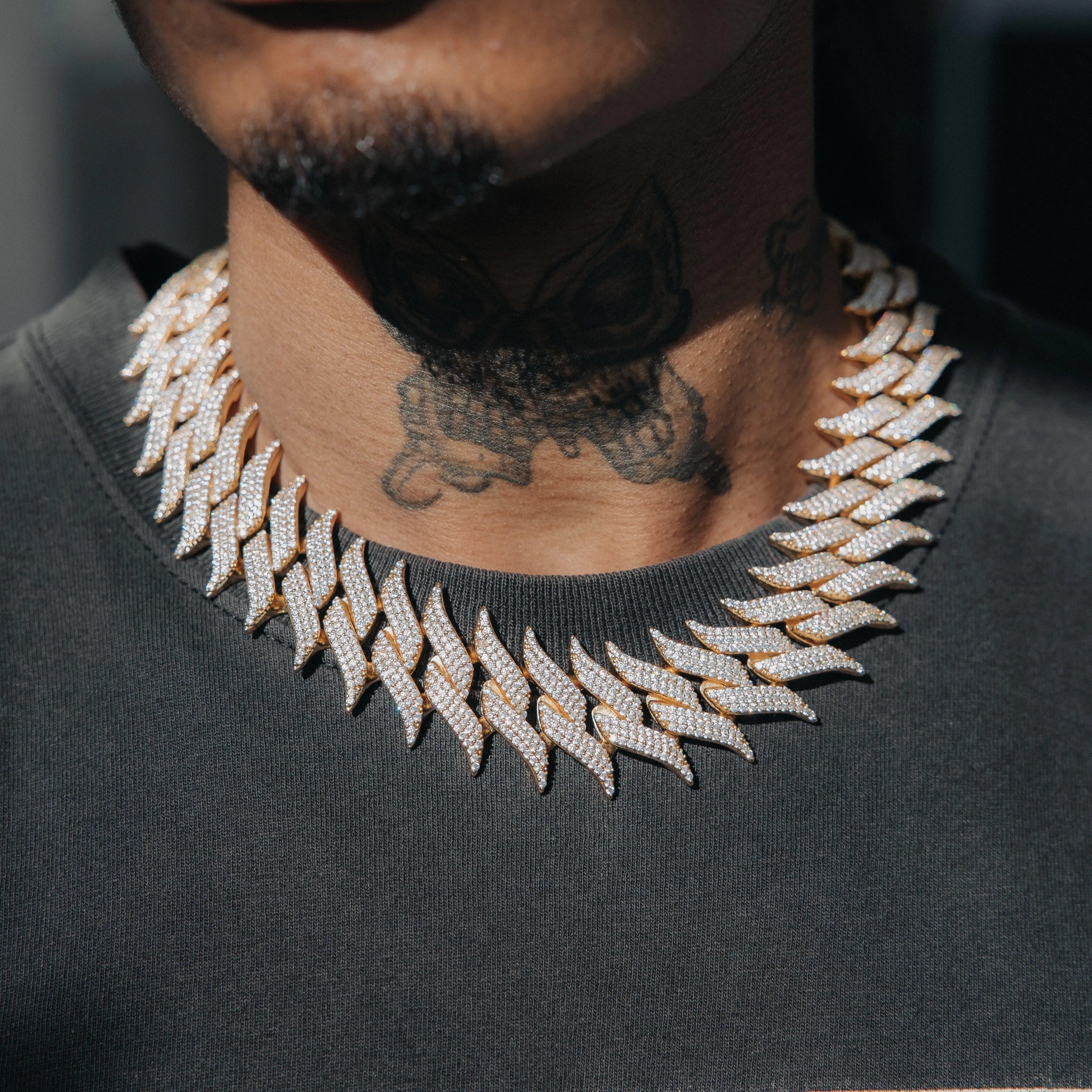 30mm Spiked Cuban Chain - Gold - Cartice™-jewelry – Go.Carticenyc.com
